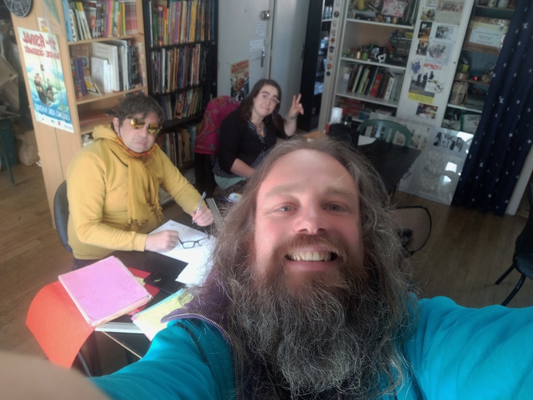 La boite qui fait Beuh! a besoin de vous